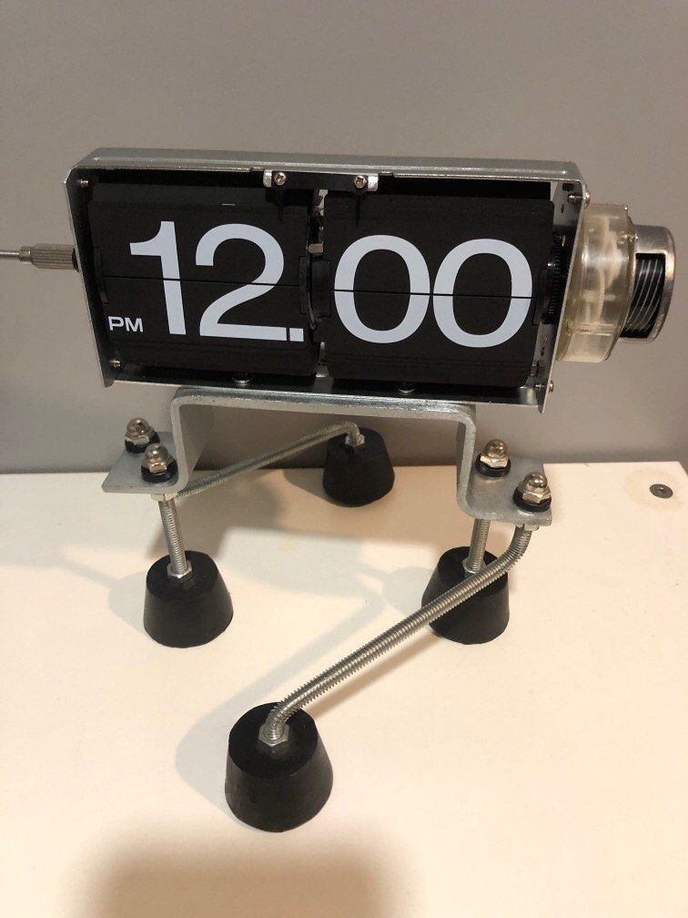 Le future clock, Furniture & Home Living, Home Decor, Clocks on Carousell