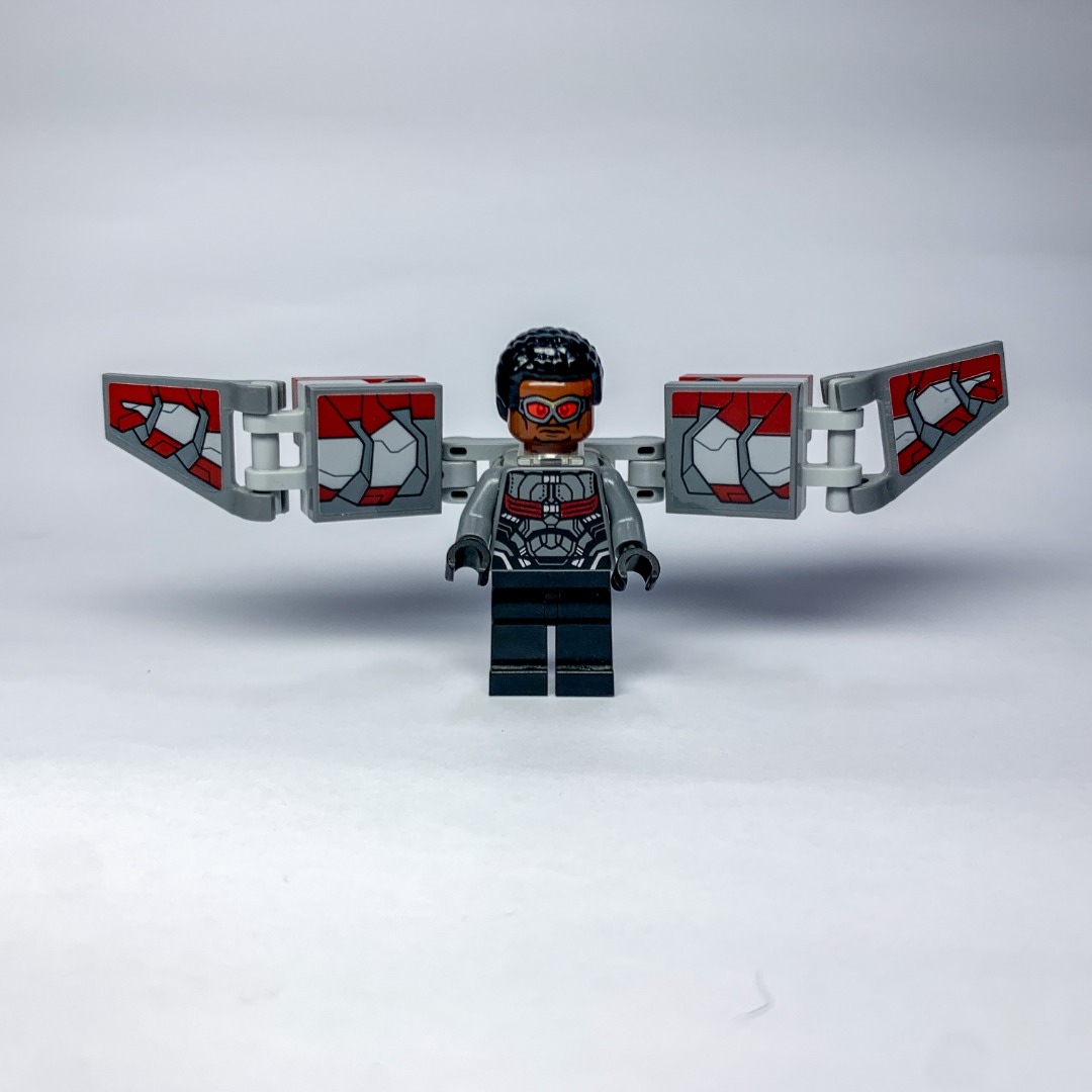 Lego Falcon - Dark Bluish Gray and Black Suit sh503, Hobbies & Toys ...