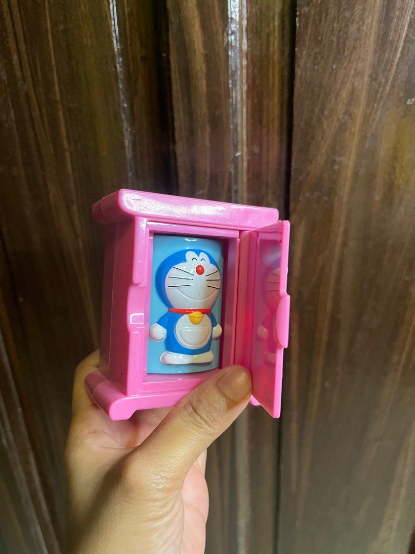 Mainan Pintu Doraemon, Hobbies & Toys, Toys & Games on Carousell