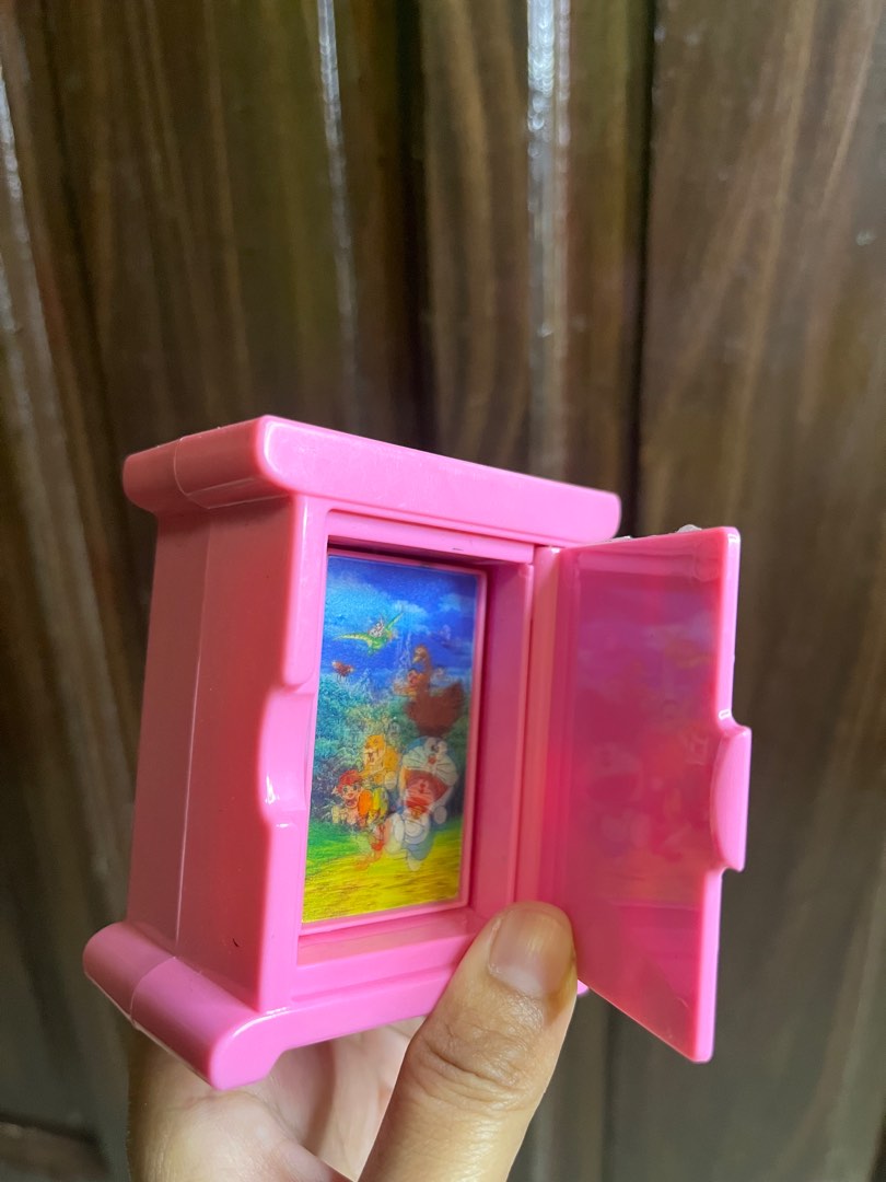 Mainan Pintu Doraemon, Hobbies & Toys, Toys & Games on Carousell