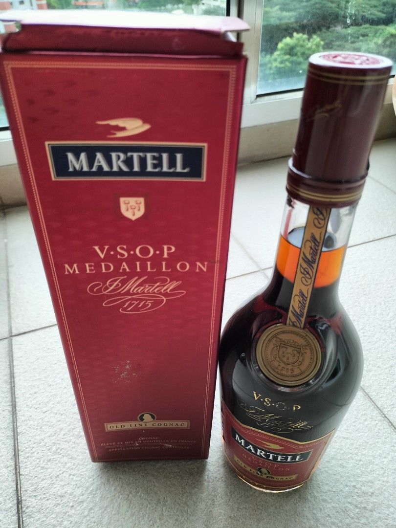 Martell VSOP Medallon, Food & Drinks, Alcoholic Beverages on Carousell