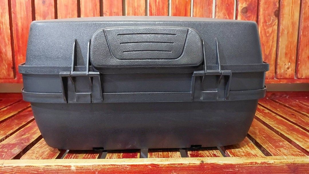 MASATO FERNANDO "THE CHAIRMAN 17" SEC MADE, Everything Else, Others on ...