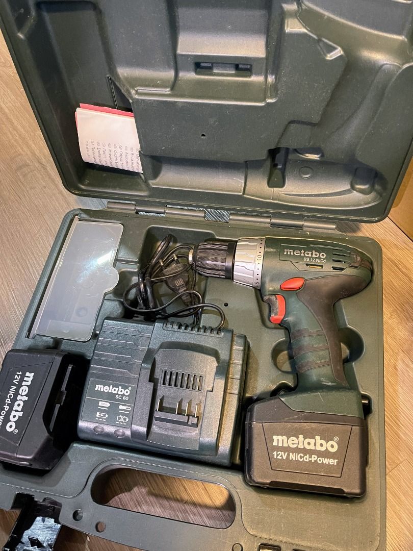 METABO 12V NI-CD DRIVER DRILL, BS 12 with SC 60 charging station ...