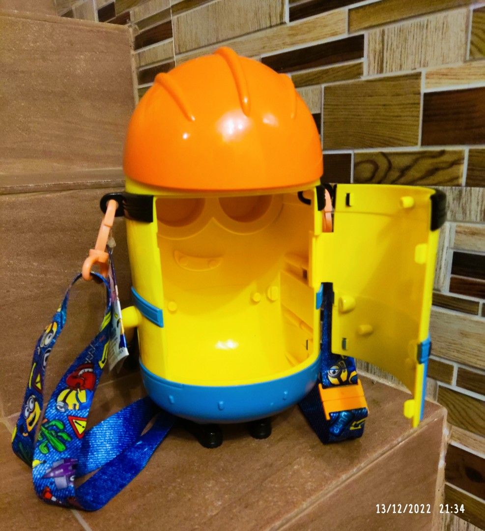Minion Bucket, Hobbies & Toys, Toys & Games on Carousell
