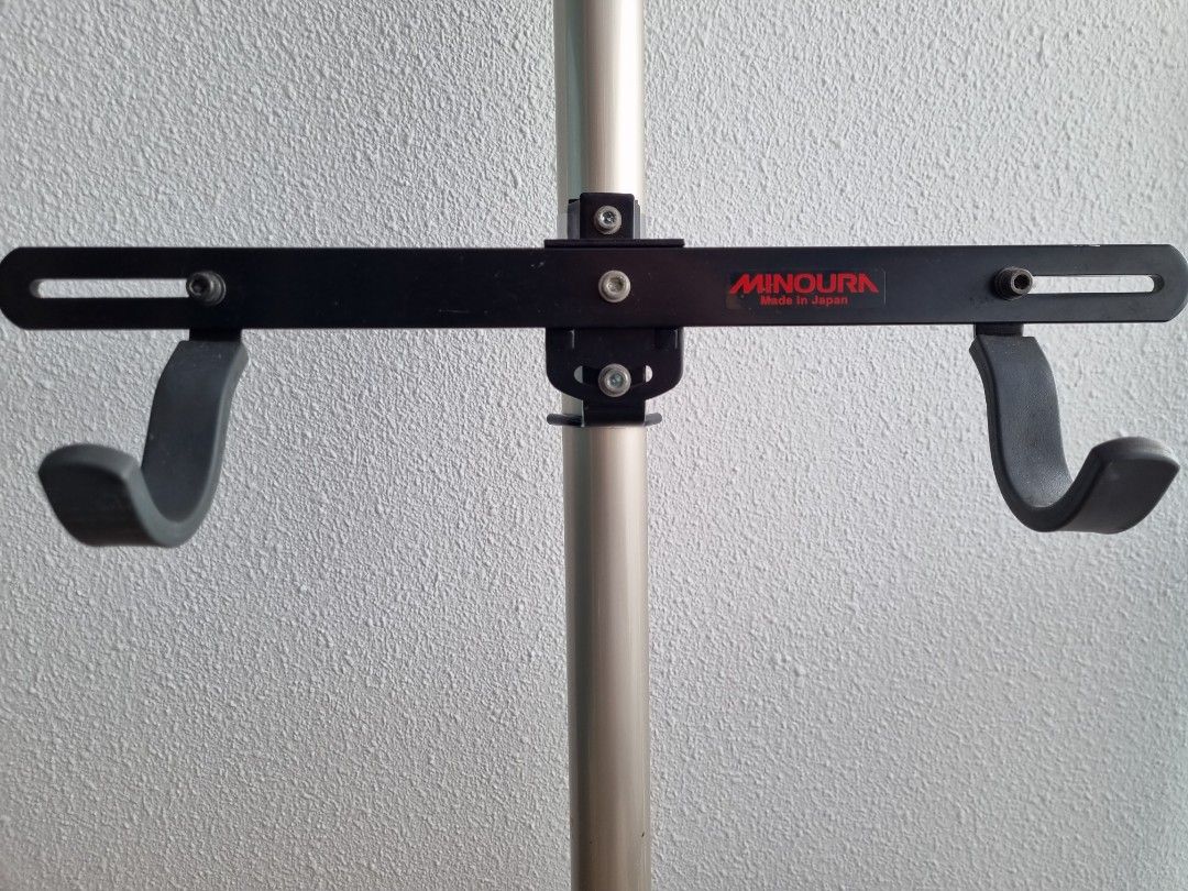 Minoura floor to ceiling bike tower for 2 bikes, Sports Equipment ...