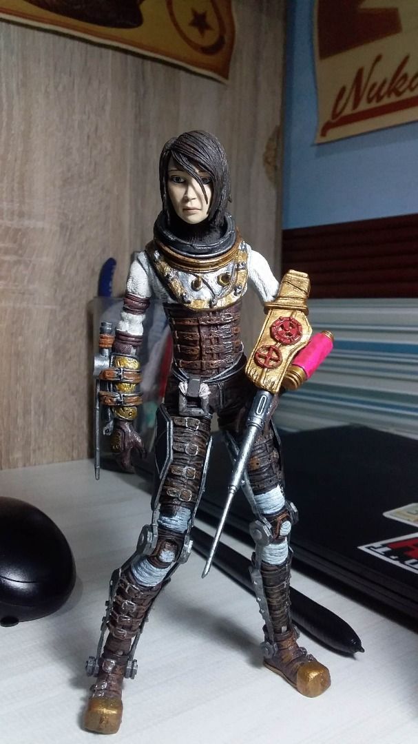 NECA Bioshock 2 figures Eleanor Lamb and Ladysmith Splicer, Hobbies ...