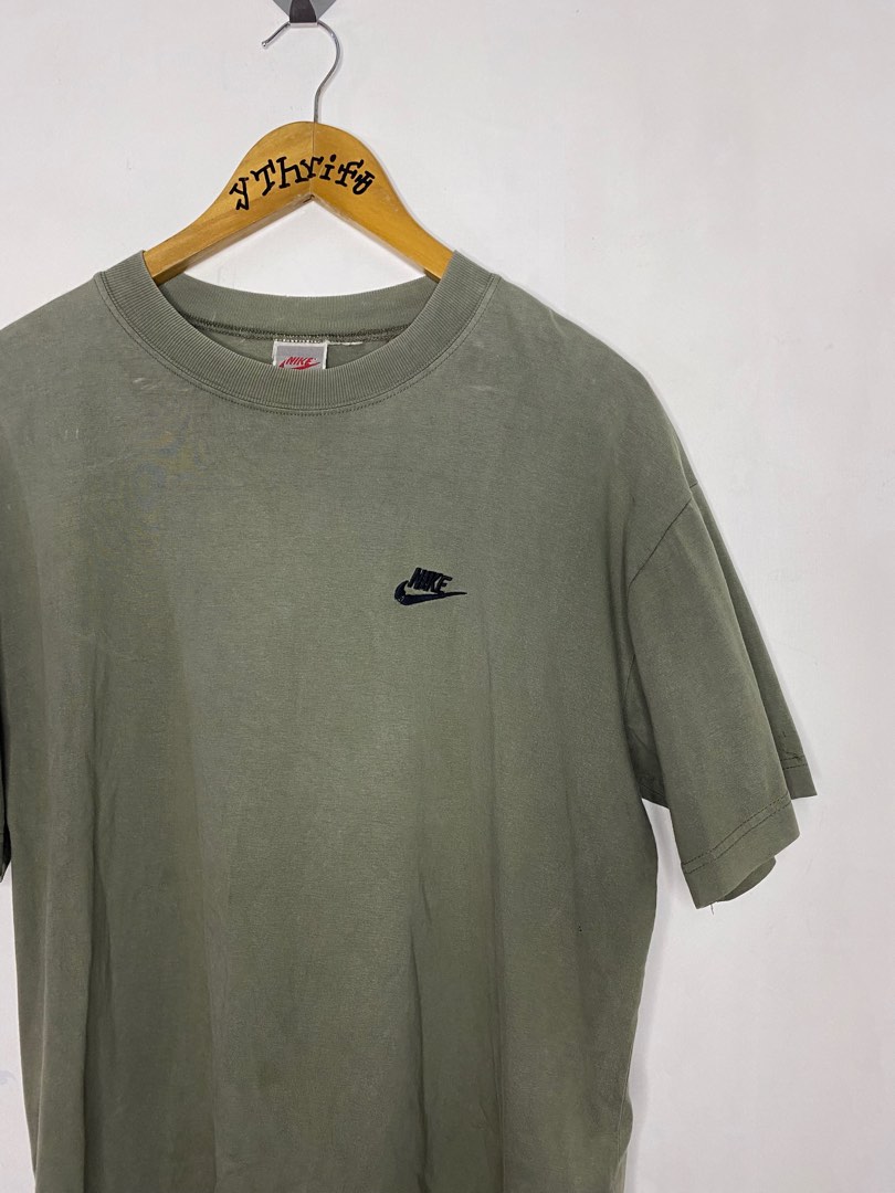 Nike Vintage, Men's Fashion, Tops & Sets, Tshirts & Polo Shirts on Carousell