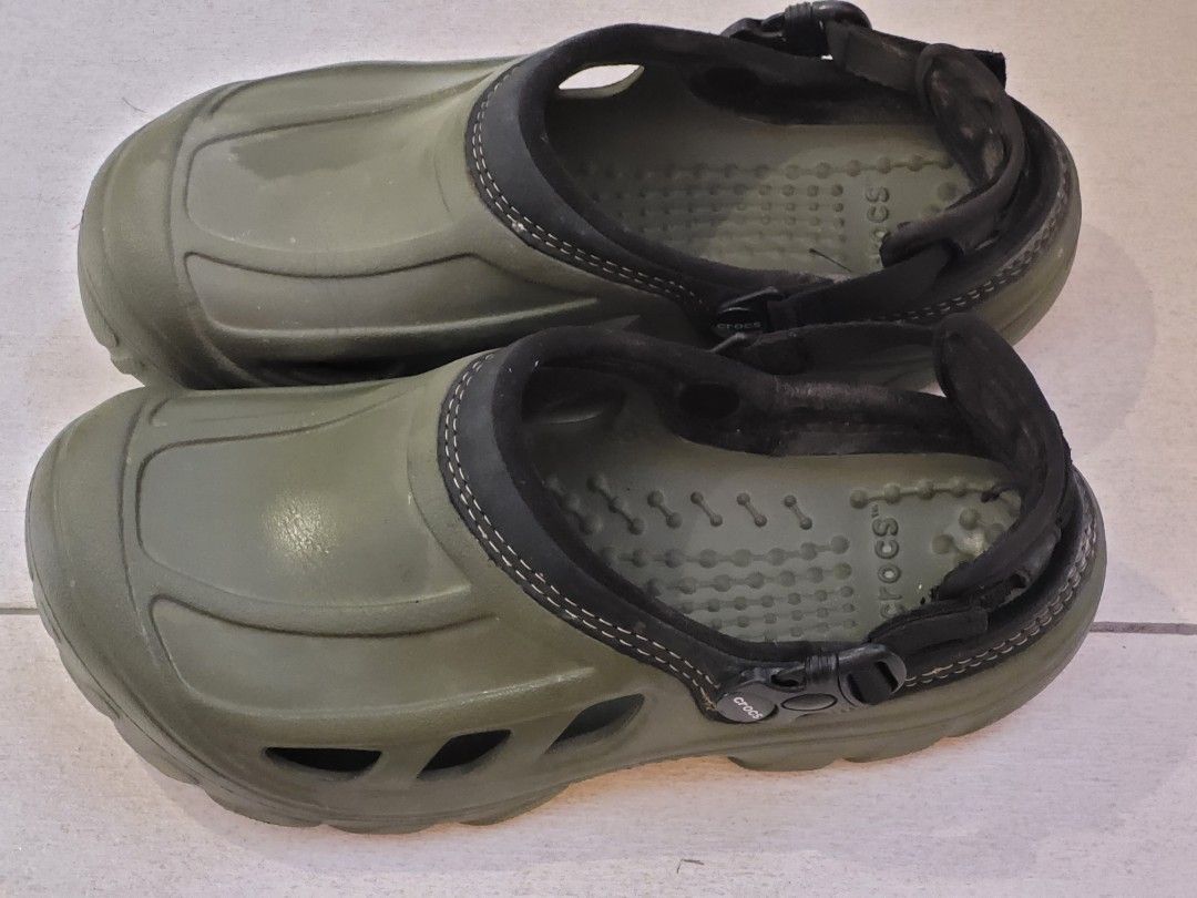 Original cros shoe, Men's Fashion, Footwear, Casual shoes on Carousell