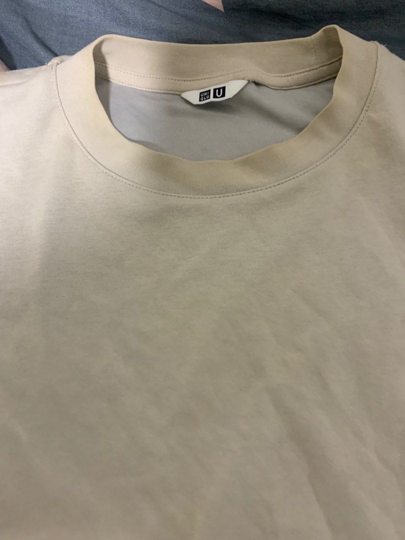 Oversized Uniqlo T ( L ), Men's Fashion, Tops & Sets, Tshirts & Polo Shirts on Carousell