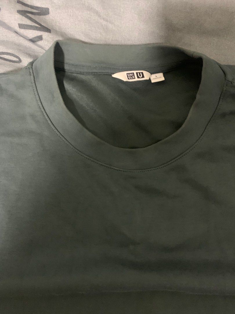 Oversized Uniqlo T ( L ), Men's Fashion, Tops & Sets, Tshirts & Polo Shirts on Carousell