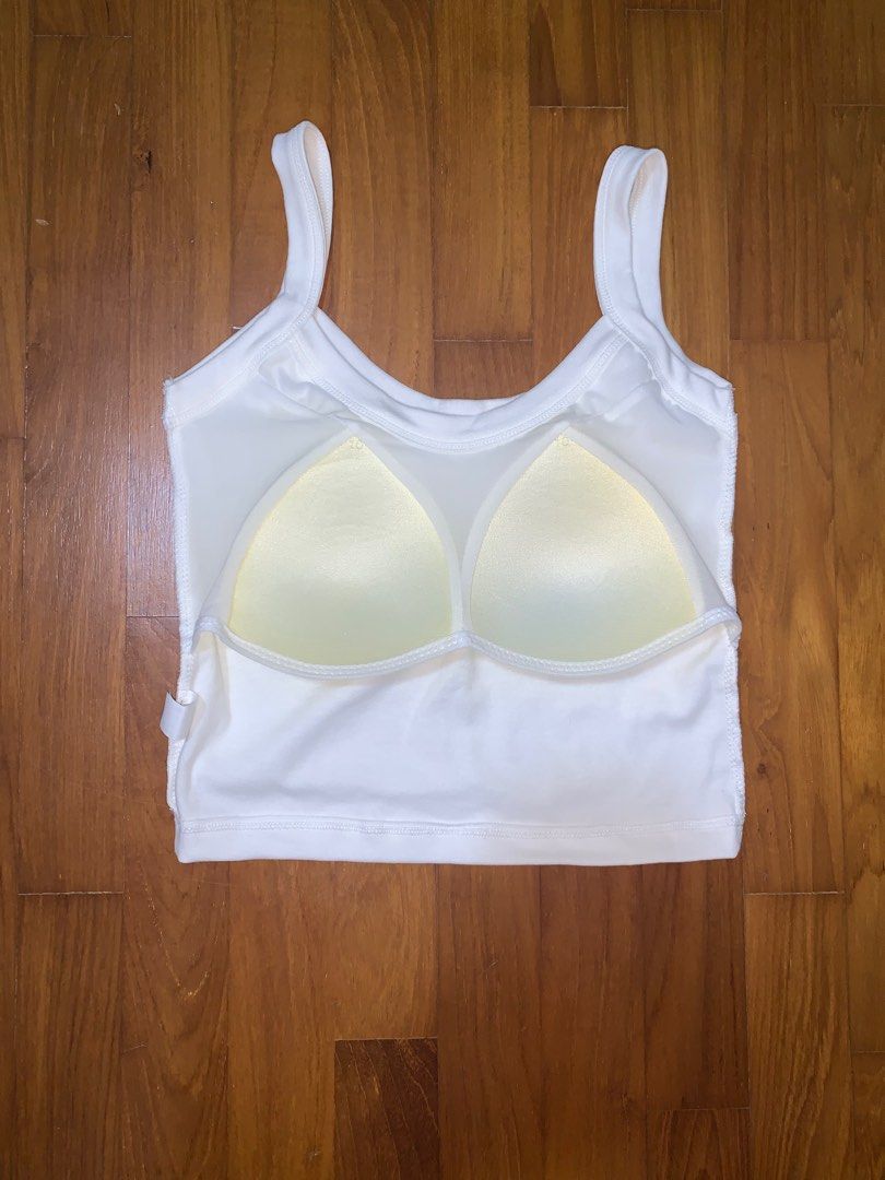 Padded White Crop Top, Women's Fashion, Tops, Sleeveless on Carousell
