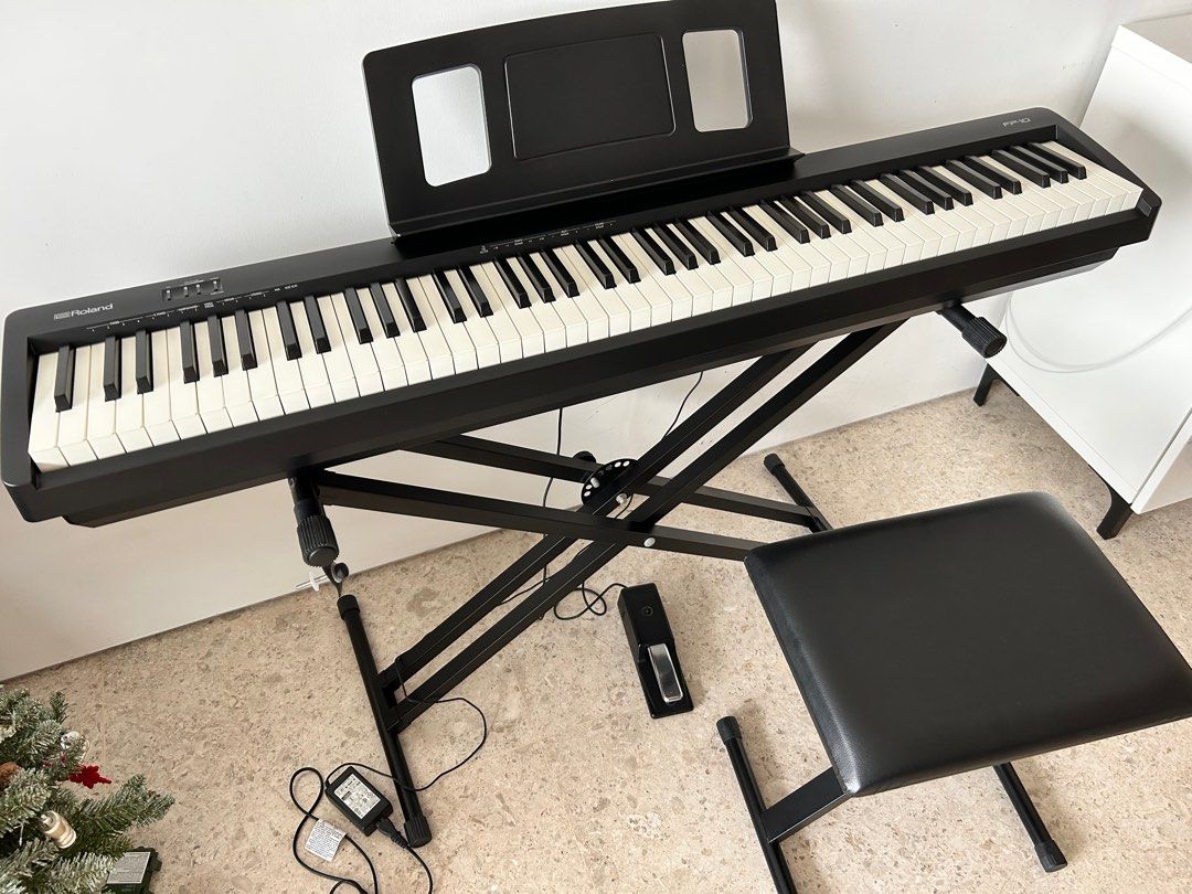 Piano Keyboard Roland FP-10, Hobbies & Toys, Music & Media, Musical ...