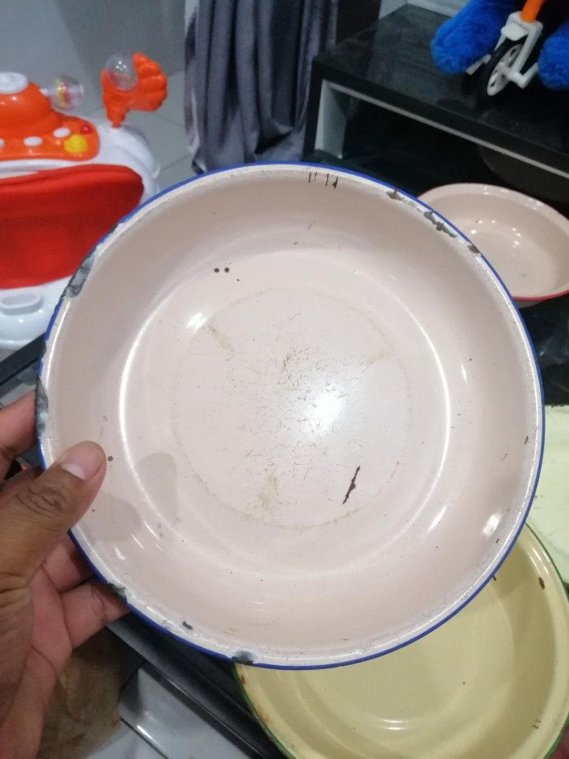 Pinggan enamel vintage, Hobbies & Toys, Collectibles & Memorabilia ...