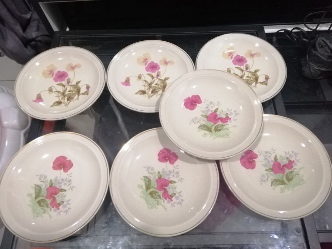 Piring bunga, Hobbies & Toys, Collectibles & Memorabilia, Vintage ...