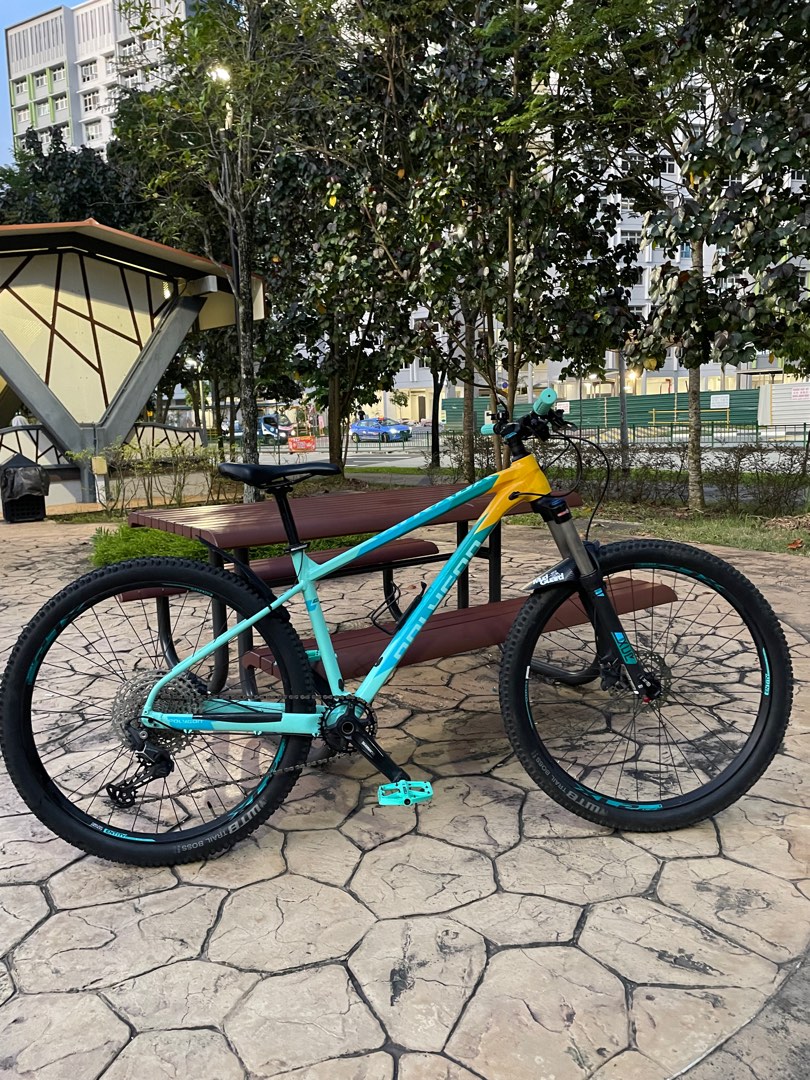 Polygon xtrada 7, Sports Equipment, Bicycles & Parts, Bicycles on Carousell