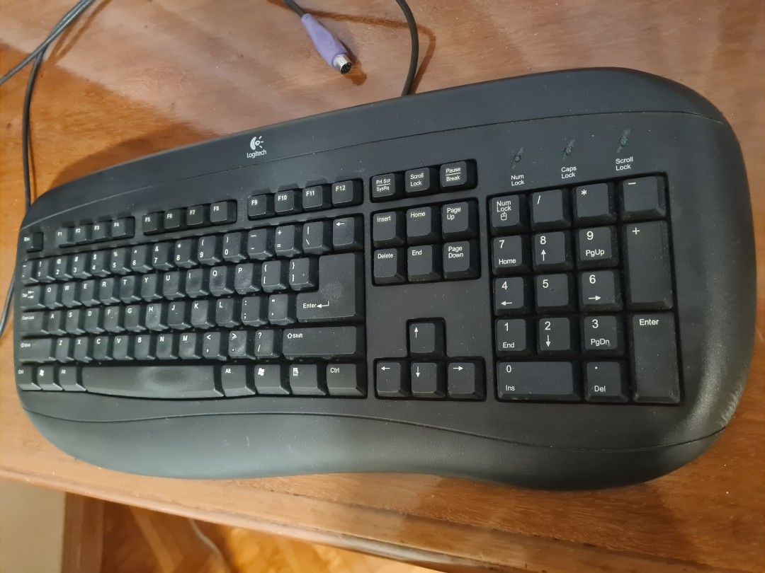 Ps 2 Logitech Easy Keyboard Deluxe Computers And Tech Parts And Accessories Computer Keyboard On