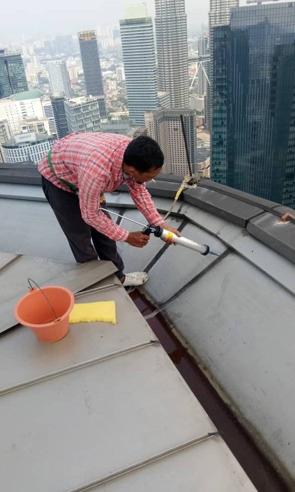 Pu Injection Leaking Services Home Services Renovations On Carousell