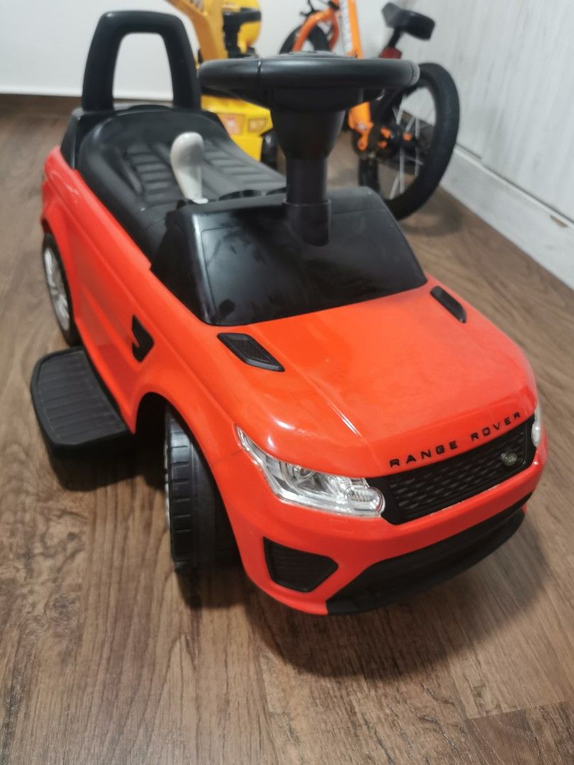 Range Rover Ride On Electric Car, Hobbies & Toys, Toys & Games on Carousell