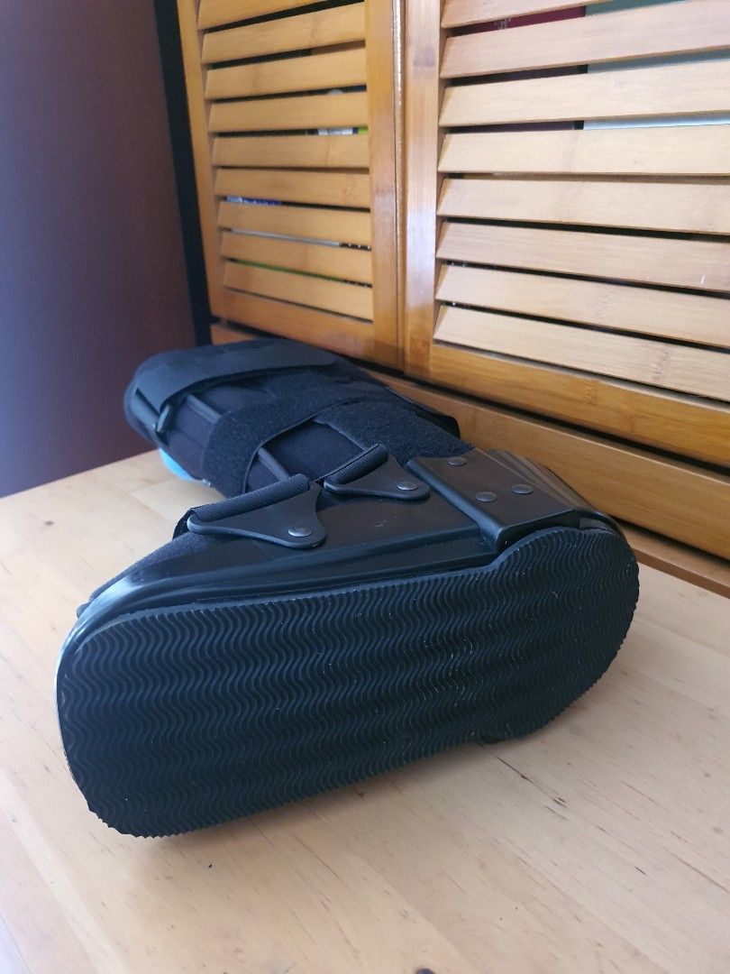 Rehabilitation of Bilateral Inflatable Walking Boot, Health & Nutrition ...