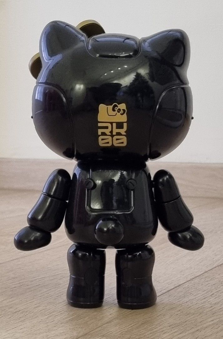 Robot Hello Kitty Figurine, Hobbies & Toys, Toys & Games on Carousell