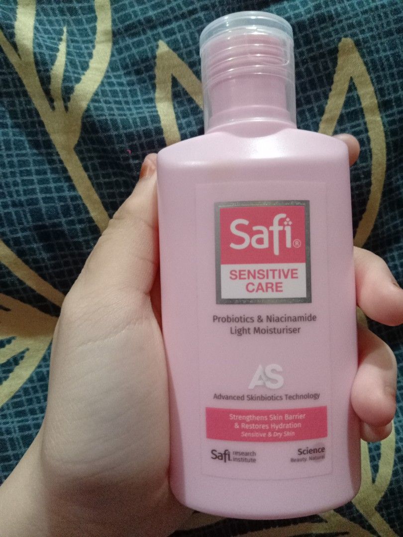 Safi Sensitive Care Moisturiser, Beauty & Personal Care, Face, Face Care on Carousell