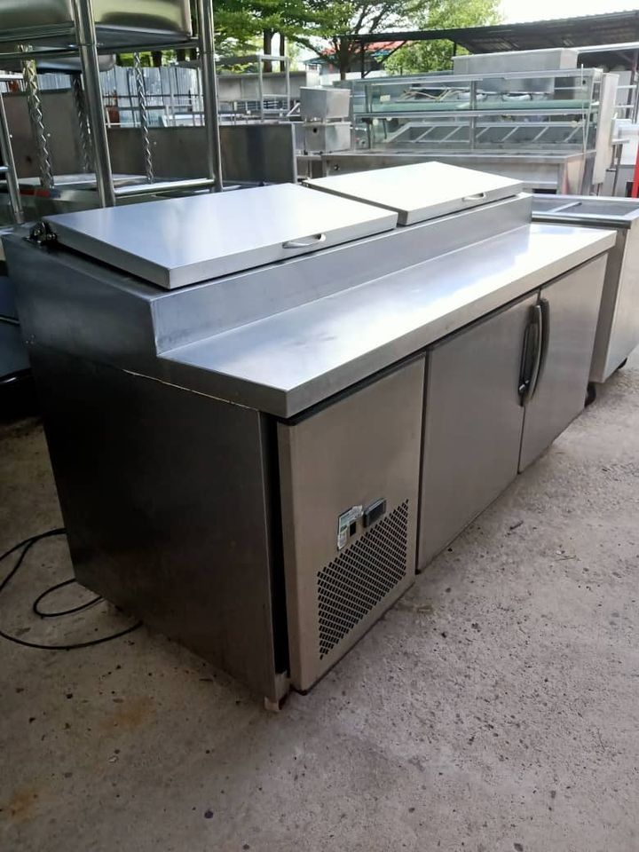 SECONDHAND Salad Chiller, Furniture & Home Living, Kitchenware ...