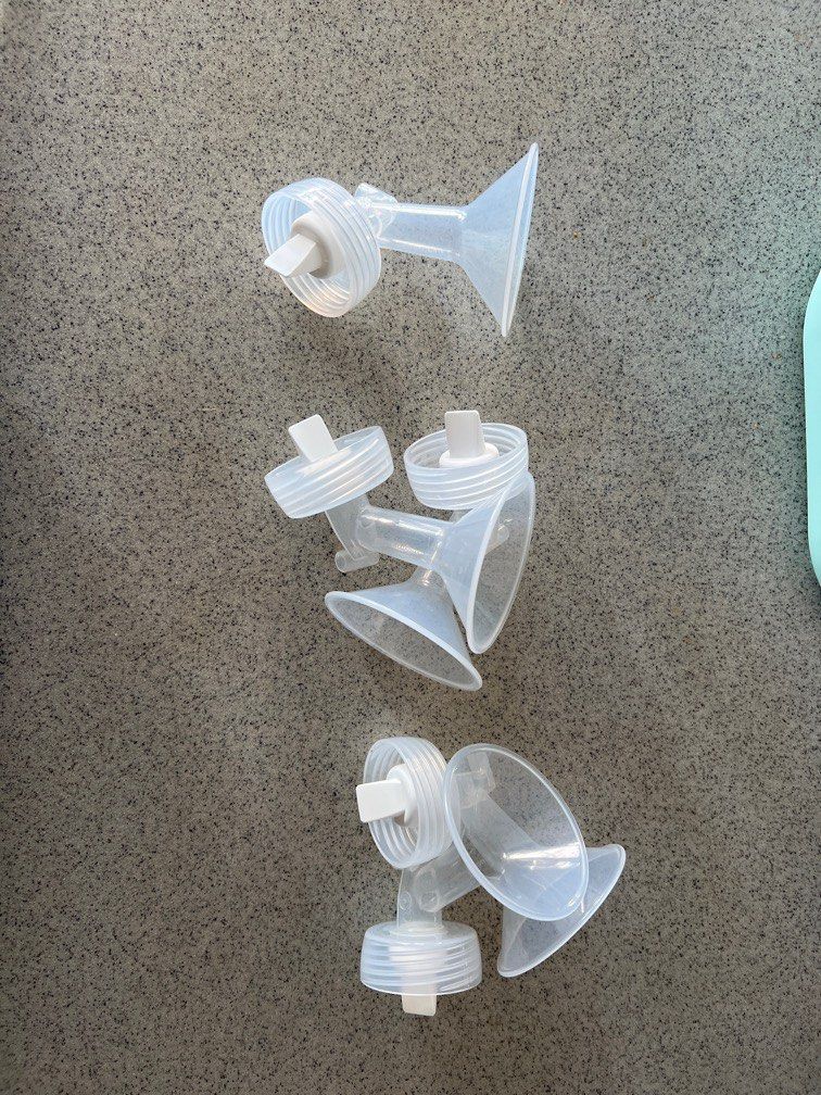 Spectra flange 21mm and valve, Babies & Kids, Nursing & Feeding ...