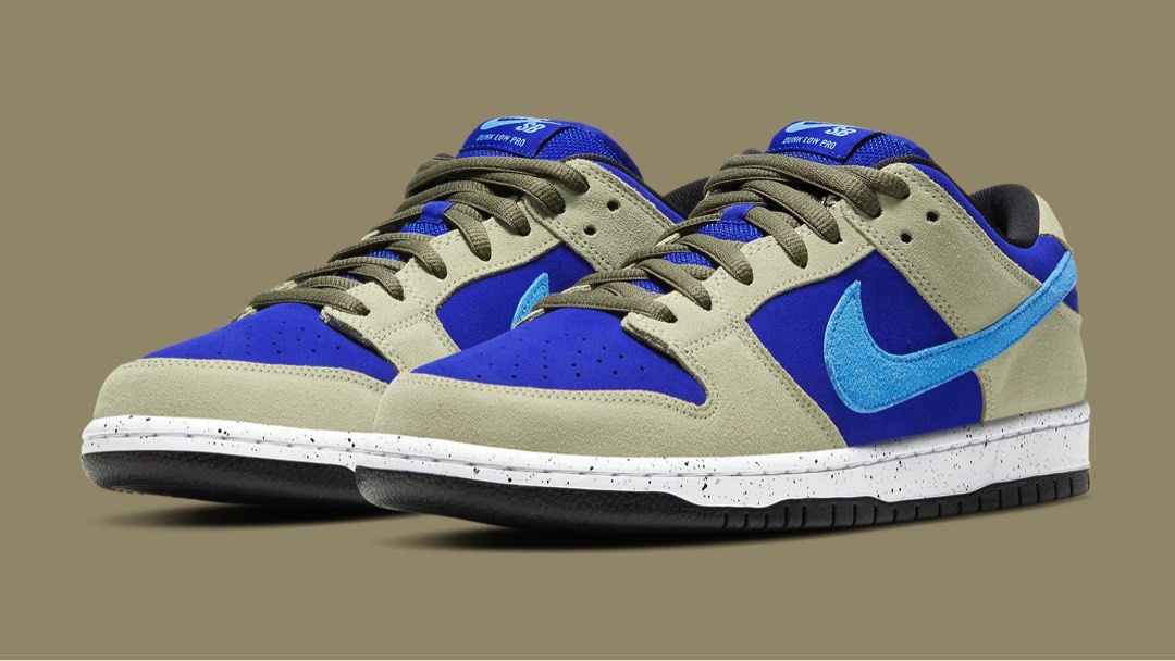 nike dunk low acg celedon, Men's Fashion, Footwear, Sneakers on Carousell