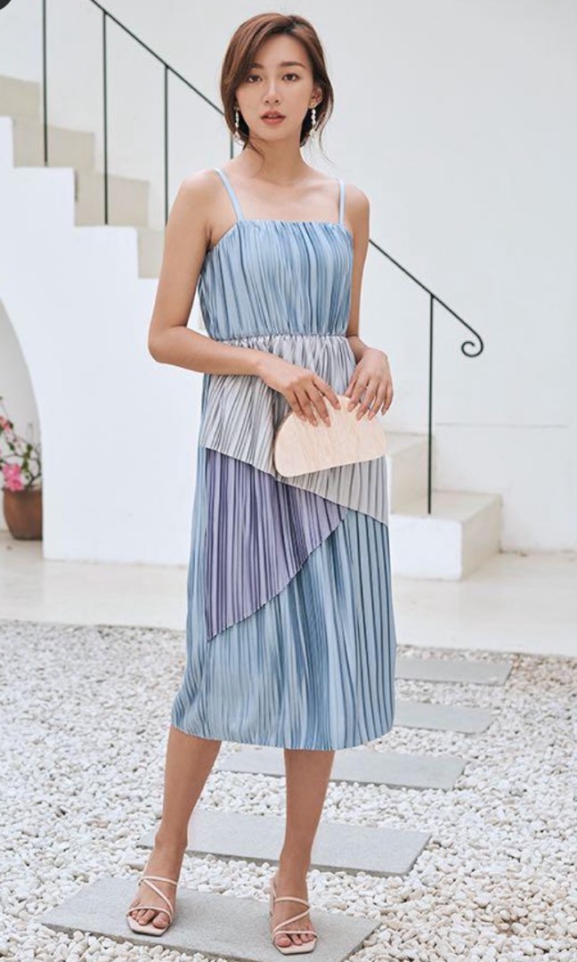 TCL Raina Pleated dress, Women's Fashion, Dresses & Sets, Dresses on ...