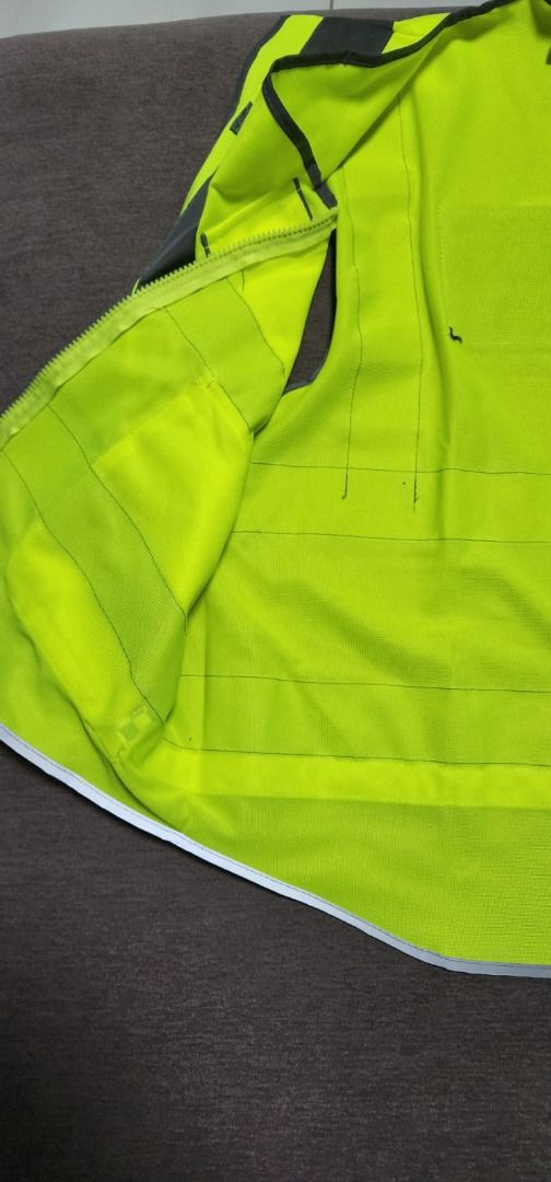 traffic control vest, Men's Fashion, Coats, Jackets and Outerwear on ...