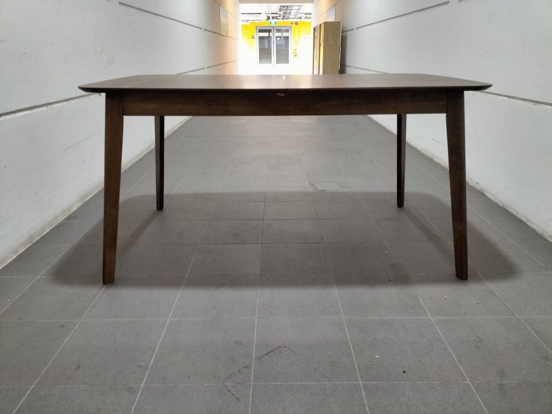 TRAX Extendable Dining Table in WALNUT, Furniture & Home Living ...