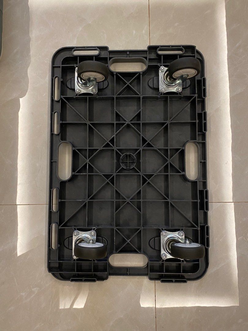 Trolley (multipurposes and able to combine multiple trolleys ...