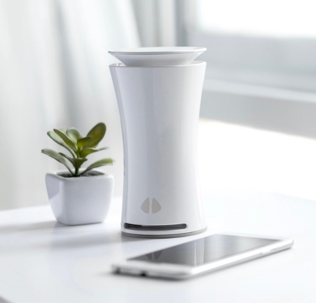 uHoo Smart Indoor Air Quality Sensor with Virus Index Monitor and 9 ...