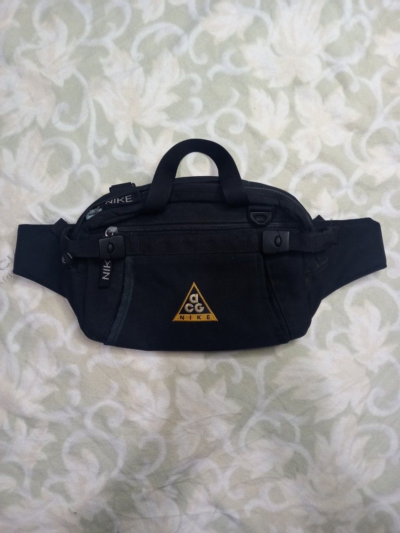 Vintage 90s Nike ACG Waistpack, Men's Fashion, Bags, Belt bags ...