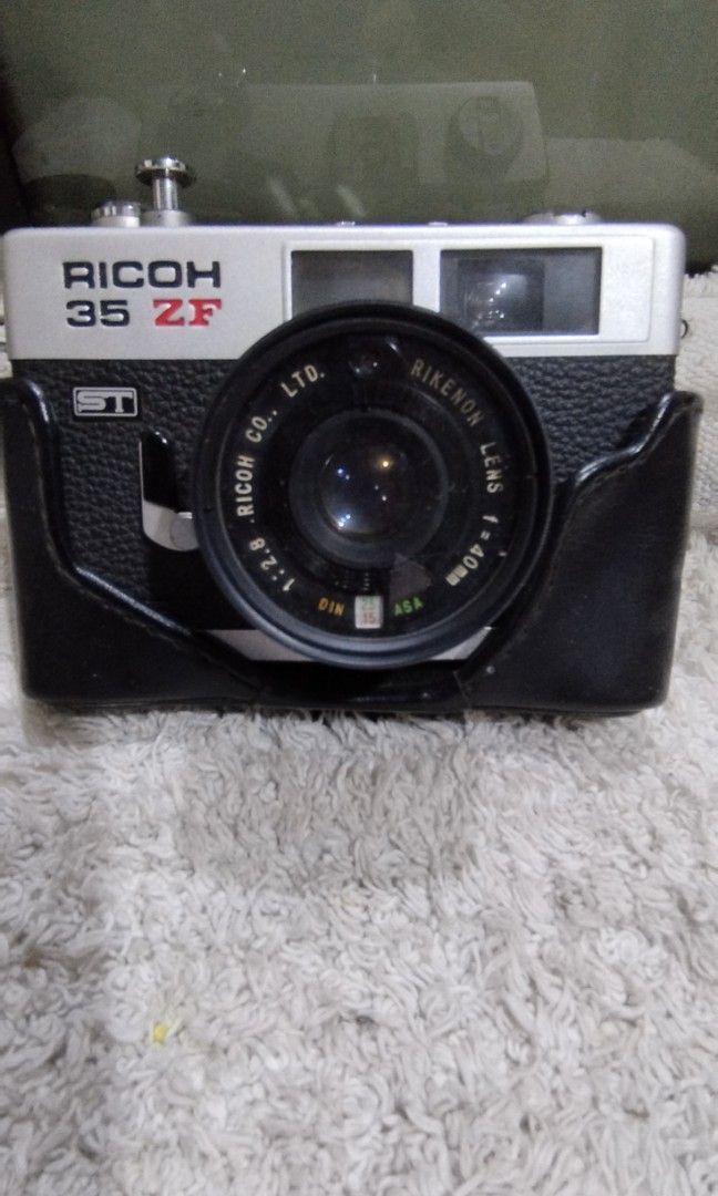 Vintage Ricoh 35 ZF with free Len's, Photography, Cameras on Carousell