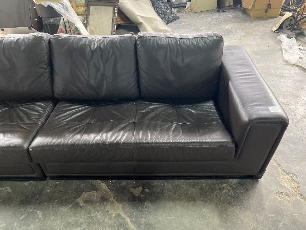 (F20046841) Wide Black Leather 4 Seater Sofa / Sofa 4 Tempat Duduk ...