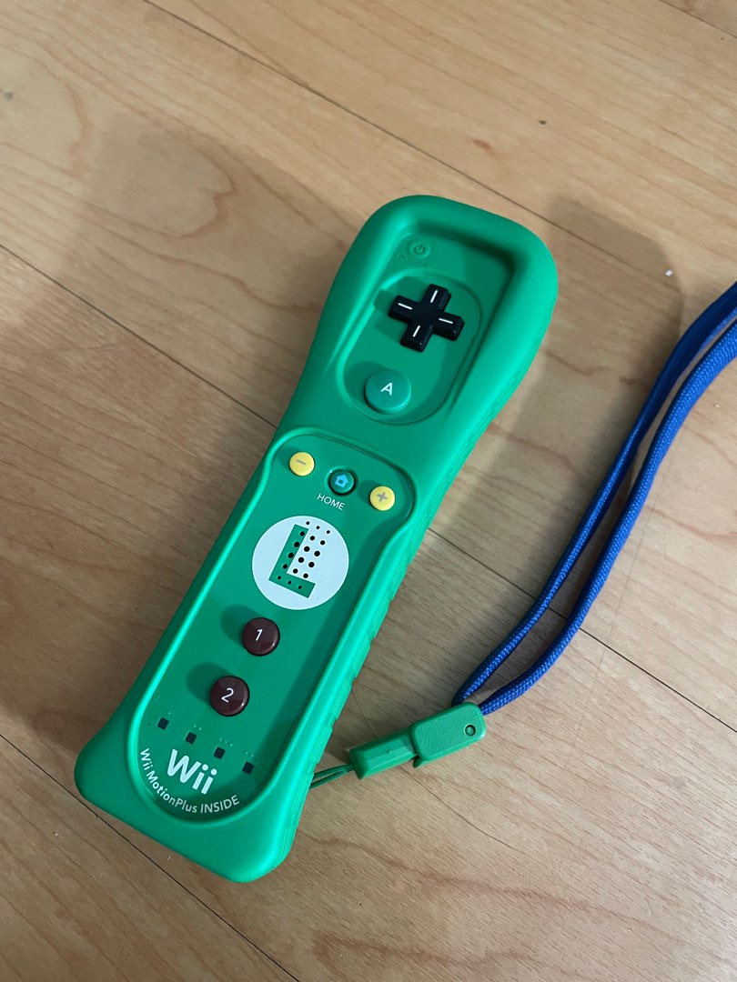 Wii Remote Luigi Edition, Video Gaming, Video Games, Nintendo on Carousell
