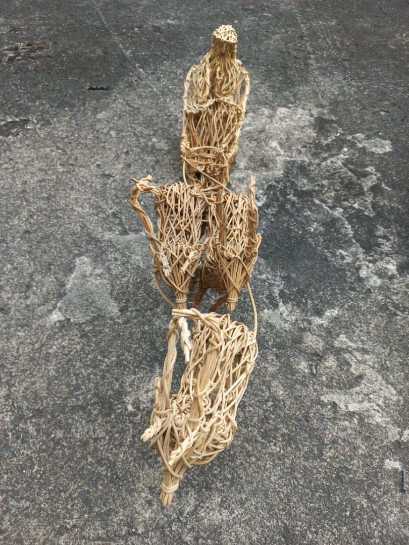 Wooden Twig Display Items, Hobbies & Toys, Stationary & Craft, Craft ...