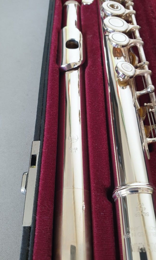 Yamaha YFL-481II Flute with B-footjoint, Hobbies & Toys, Music & Media ...