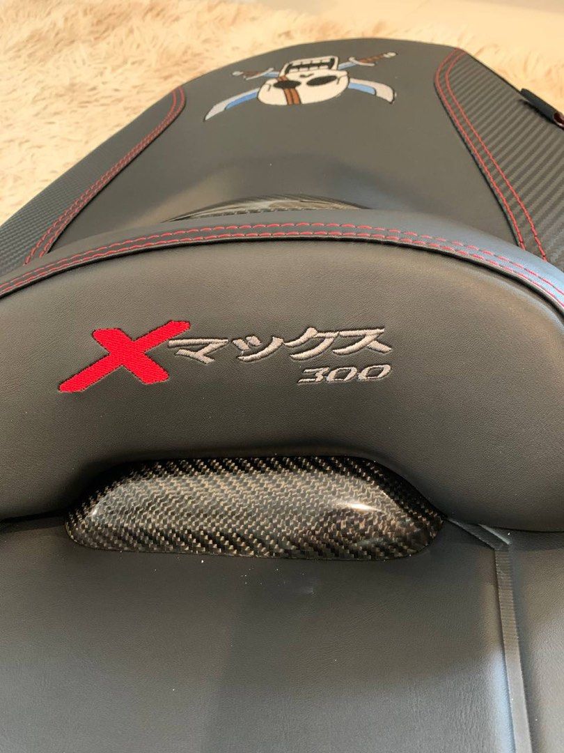 Yamaha Xmax sports comfort seat. Double custom embroidery, Motorcycles ...