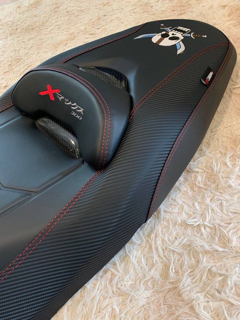 Yamaha Xmax sports comfort seat. Double custom embroidery, Motorcycles ...