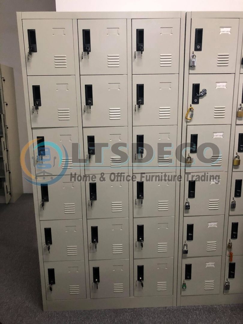 18DOOR STEEL LOCKER OFFICE PARTITION, Furniture & Home Living, Office ...