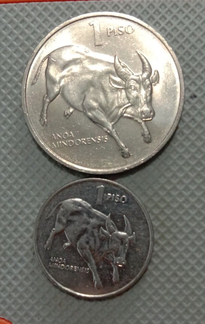 1 Piso Kalabaw Large and small type 2pcs Philippine coins, Hobbies ...