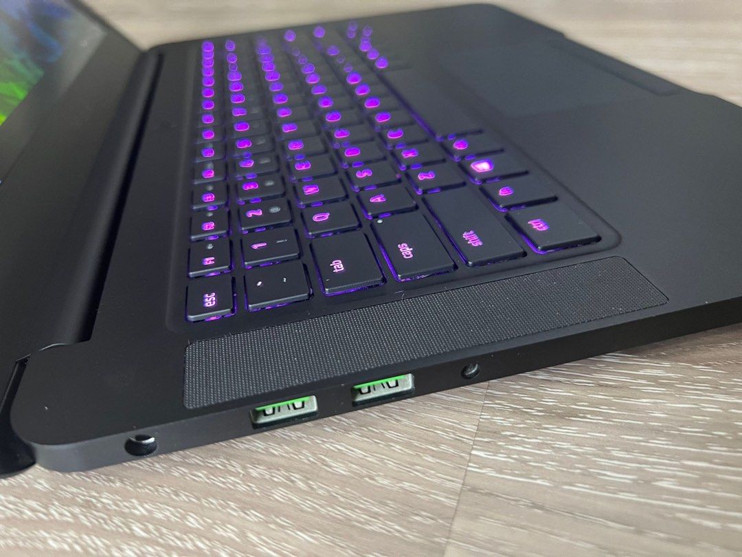 99%New Razer Blade Gaming Laptop/ i7-7700HQ/ 16GB RAM/ 512GB NVMe SSD ...