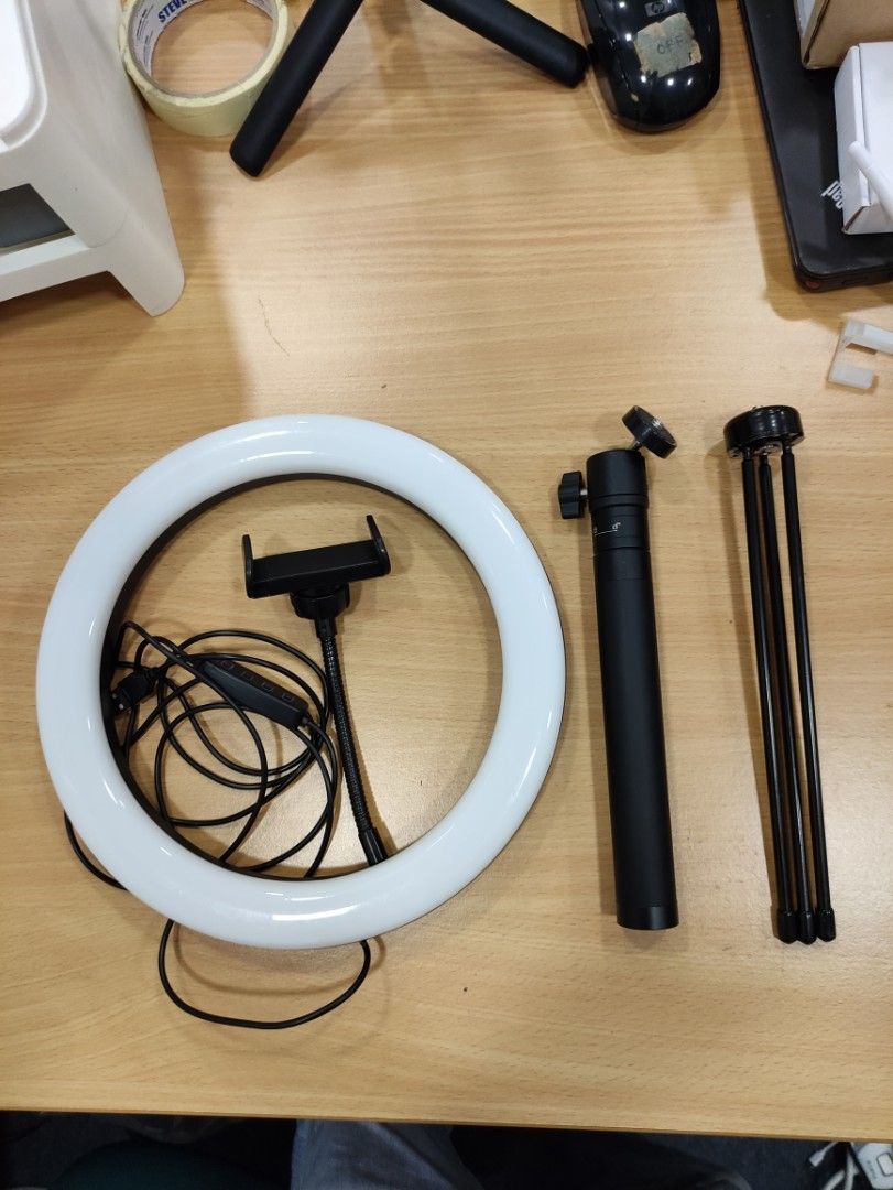 AA) 10 inches ring light, Photography, Photography Accessories ...