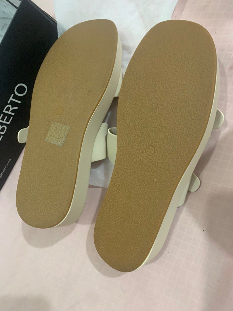 Alberto Slippers, Women's Fashion, Footwear, Slippers and slides on ...