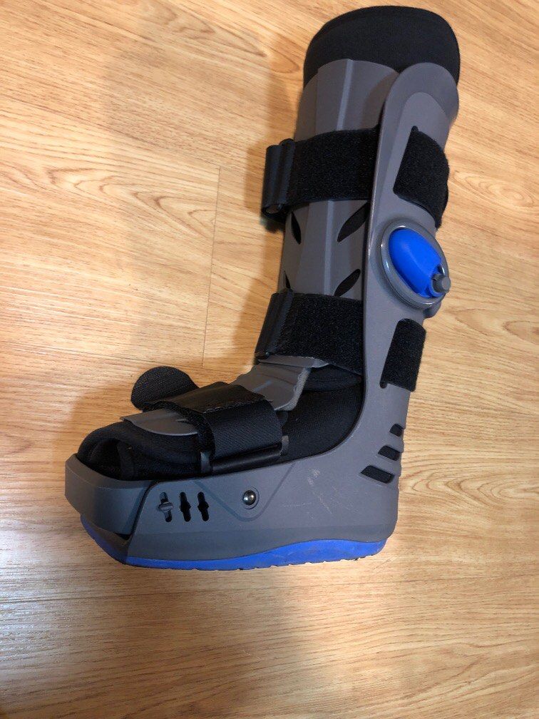 Walker boot Ankle guards, Health & Nutrition, Assistive & Rehabilatory ...