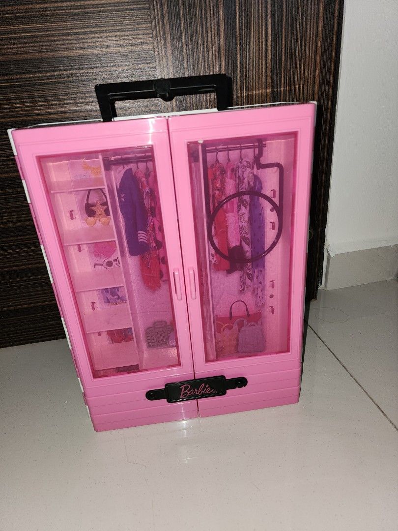 Barbie Closet, Hobbies & Toys, Toys & Games on Carousell