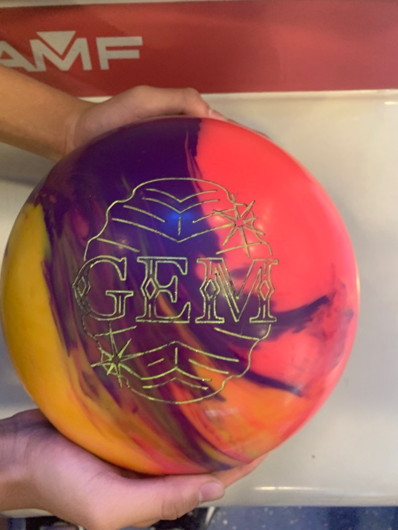 Bowling ball roto grip gem, Sports Equipment, Sports & Games, Billiards ...