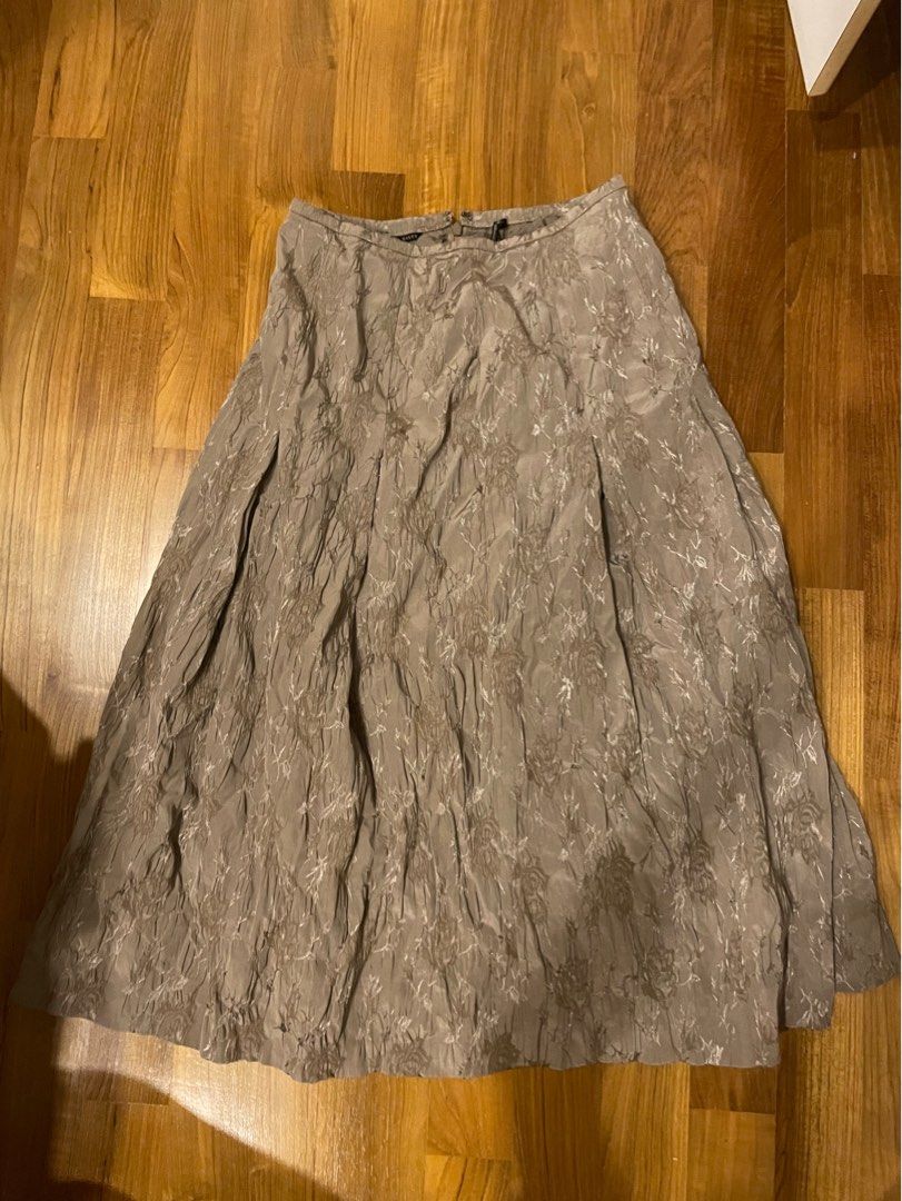 Brown sheen midi skirt, Women's Fashion, Bottoms, Skirts on Carousell